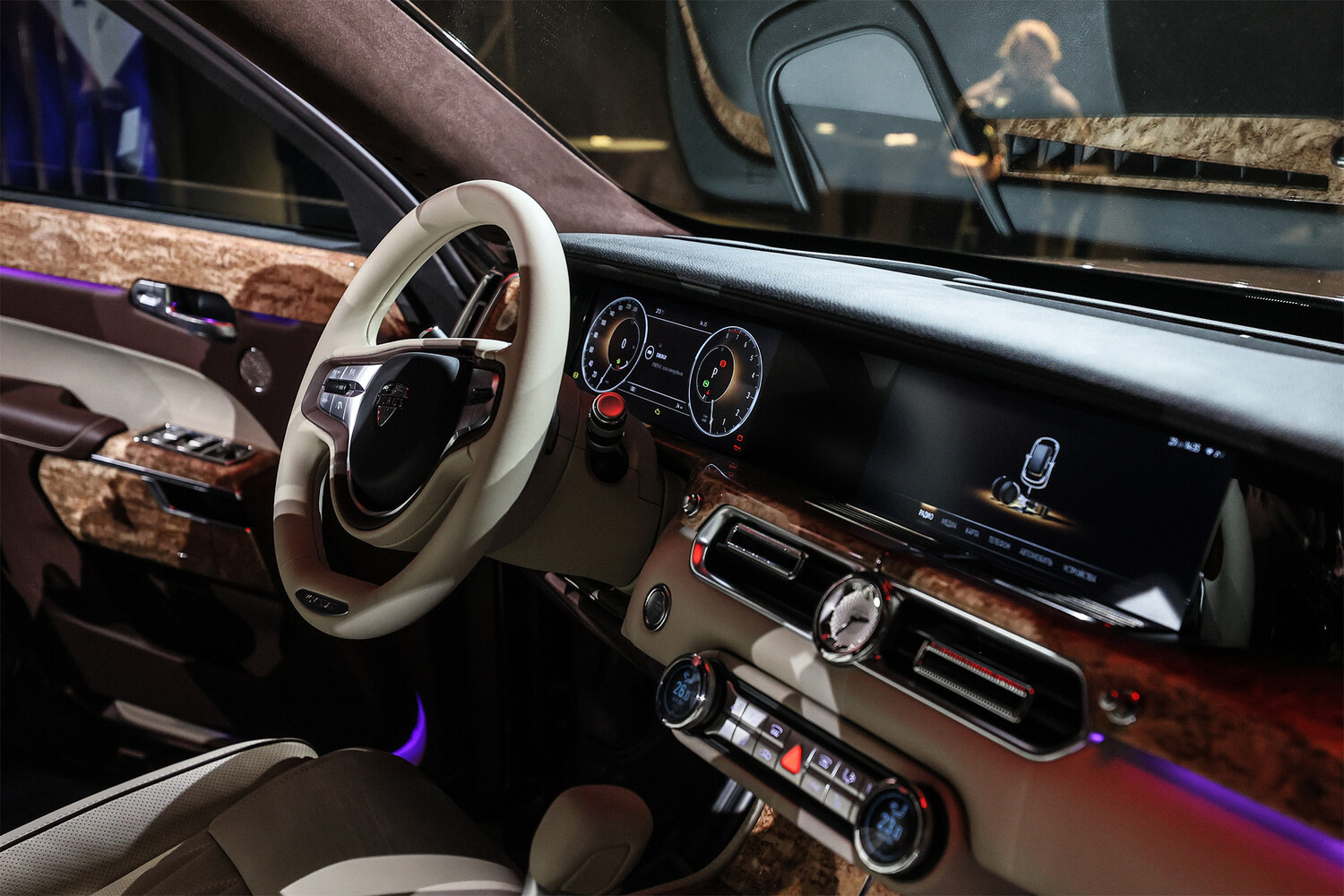 Как выглядит российский кроссовер Aurus Komendant. Он стоит почти $600 тыс. - Газета.Ru