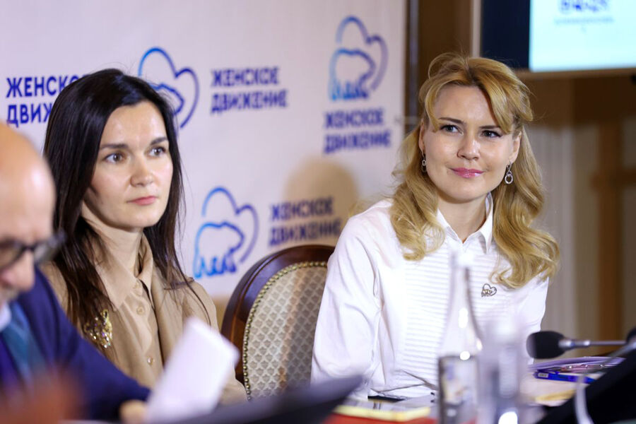 «Единая Россия» провела в Санкт-Петербурге встречу с женами и матерями ...